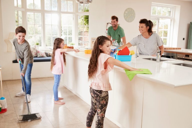 15 Ways to Manage Your Household - Cuurio